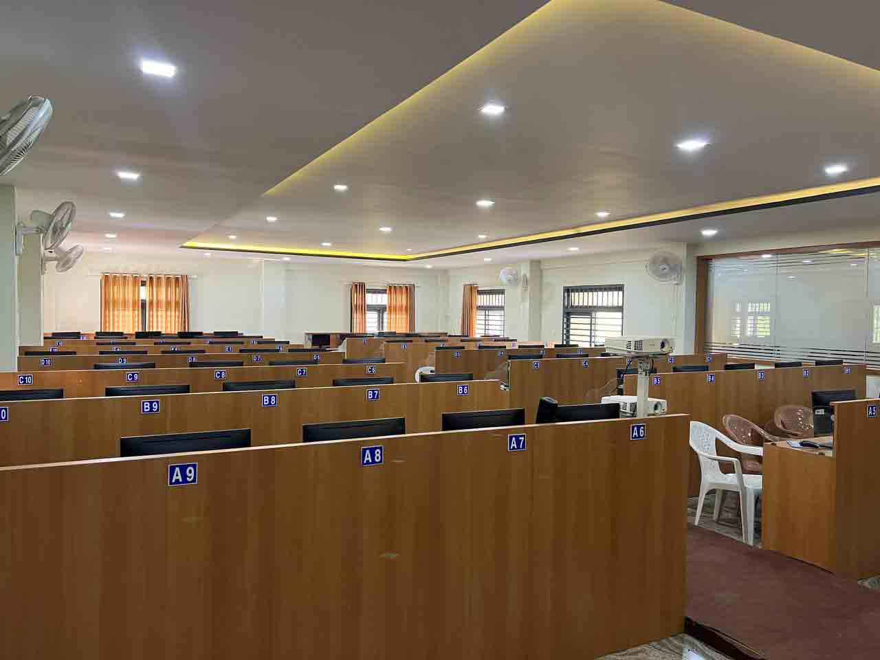 Computer Lab - Nilgiri College of Arts and Science